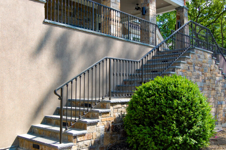 12 Modern Iron Stair Railing Design Ideas - Garon Fence